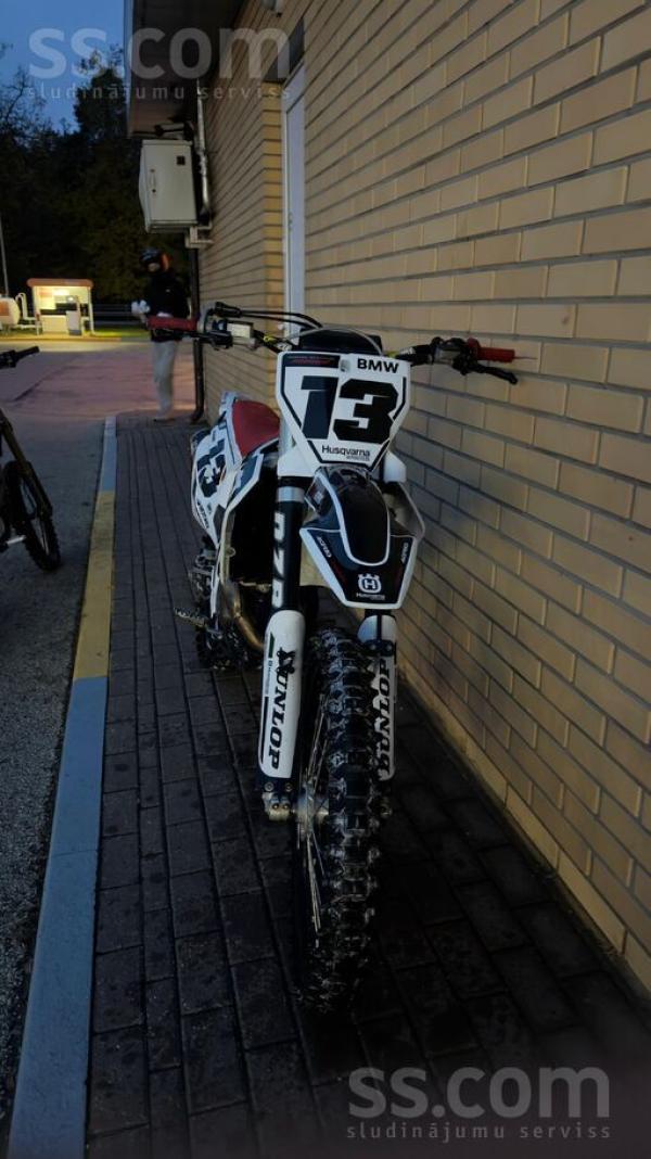 Husqvarna FC 350 2022 Rīga, ar dzinēja tilpumu 0.35 L un nobraukumu 0 tūkst. km par 3600 €, foto 9 vietnē AUTOMOTO.COM.LV