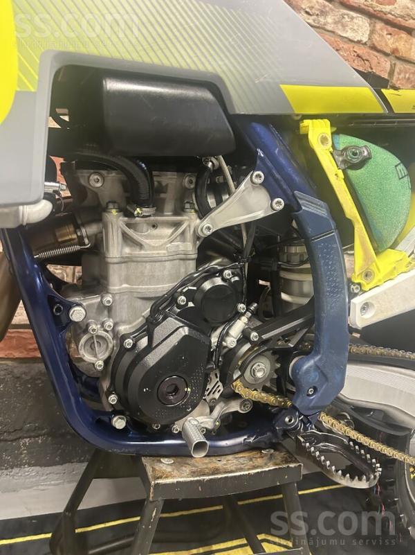 Husqvarna FC 350 2024 Rīga, ar dzinēja tilpumu 0.35 L un nobraukumu 0 tūkst. km par 5400 €, foto 4 vietnē AUTOMOTO.COM.LV