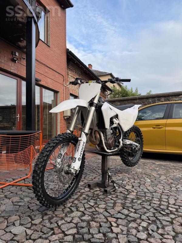 Husqvarna FC 450 2017 Rēzekne, ar dzinēja tilpumu 0.45 L un nobraukumu 0 tūkst. km par 3330 €, foto 1 vietnē AUTOMOTO.COM.LV