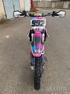 Husqvarna FC 450 2023 Saldus, ar dzinēja tilpumu 0.45 L un nobraukumu 0 tūkst. km par 5000 €, foto 4 vietnē AUTOMOTO.COM.LV