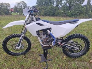 Husqvarna FC 2016 Tukums, ar dzinēja tilpumu 0.25 L un nobraukumu 0 tūkst. km par 2500 €, foto 3 vietnē AUTOMOTO.COM.LV