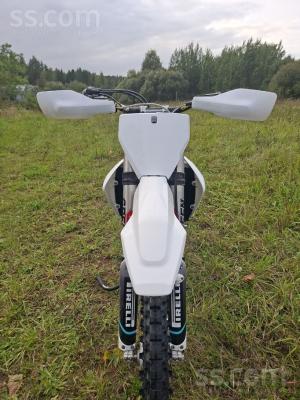 Husqvarna FC 2016 Tukums, ar dzinēja tilpumu 0.25 L un nobraukumu 0 tūkst. km par 2500 €, foto 6 vietnē AUTOMOTO.COM.LV