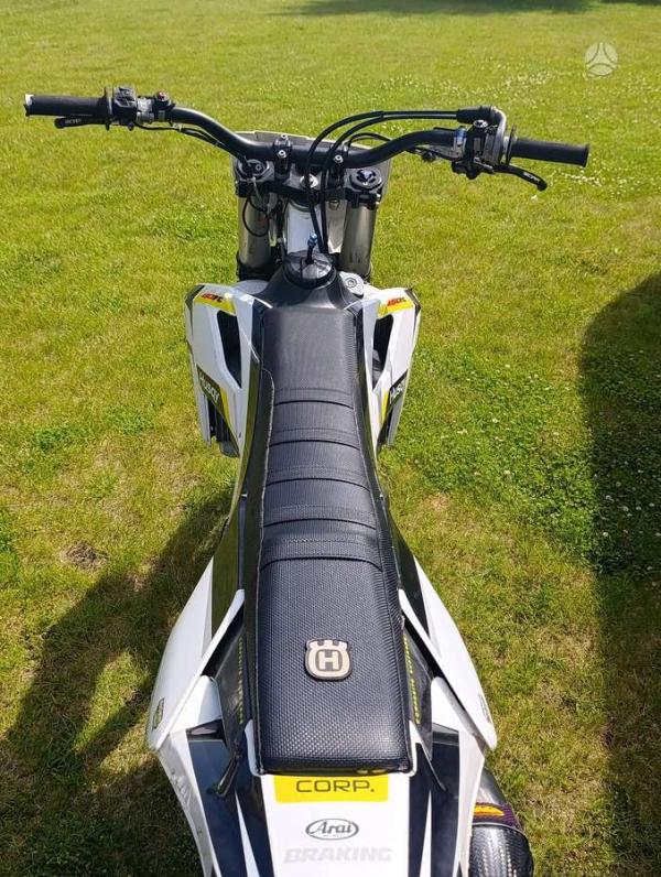 Husqvarna FC 2017 in Vievis, with an engine capacity of 0.45 L and mileage of 273 thousand km for 2800 €, photo 8 on AUTOMOTO.COM.LV