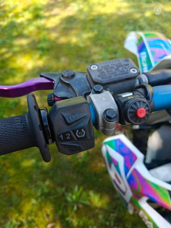 Husqvarna FC 2022 Prienai, ar dzinēja tilpumu 0.45 L un nobraukumu 0 tūkst. km par 4100 €, foto 10 vietnē AUTOMOTO.COM.LV