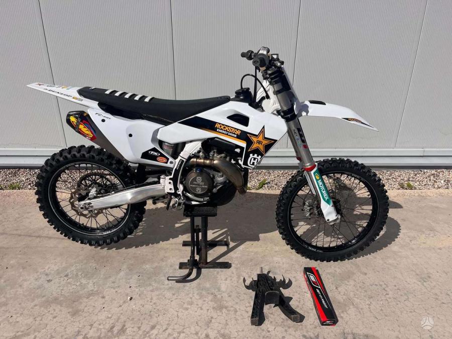 Husqvarna FC 2024 Kauņa, ar dzinēja tilpumu 0.45 L un nobraukumu 110 tūkst. km par 5000 €, foto 1 vietnē AUTOMOTO.COM.LV