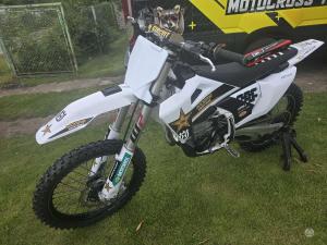 Husqvarna FC 2024 Kauņa, ar dzinēja tilpumu 0.45 L un nobraukumu 110 tūkst. km par 5000 €, foto 5 vietnē AUTOMOTO.COM.LV