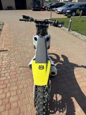 Husqvarna FC 2024 in Salcininkai, with an engine capacity of 0.45 L and mileage of 0 thousand km for 5599 €, photo 5 on AUTOMOTO.COM.LV