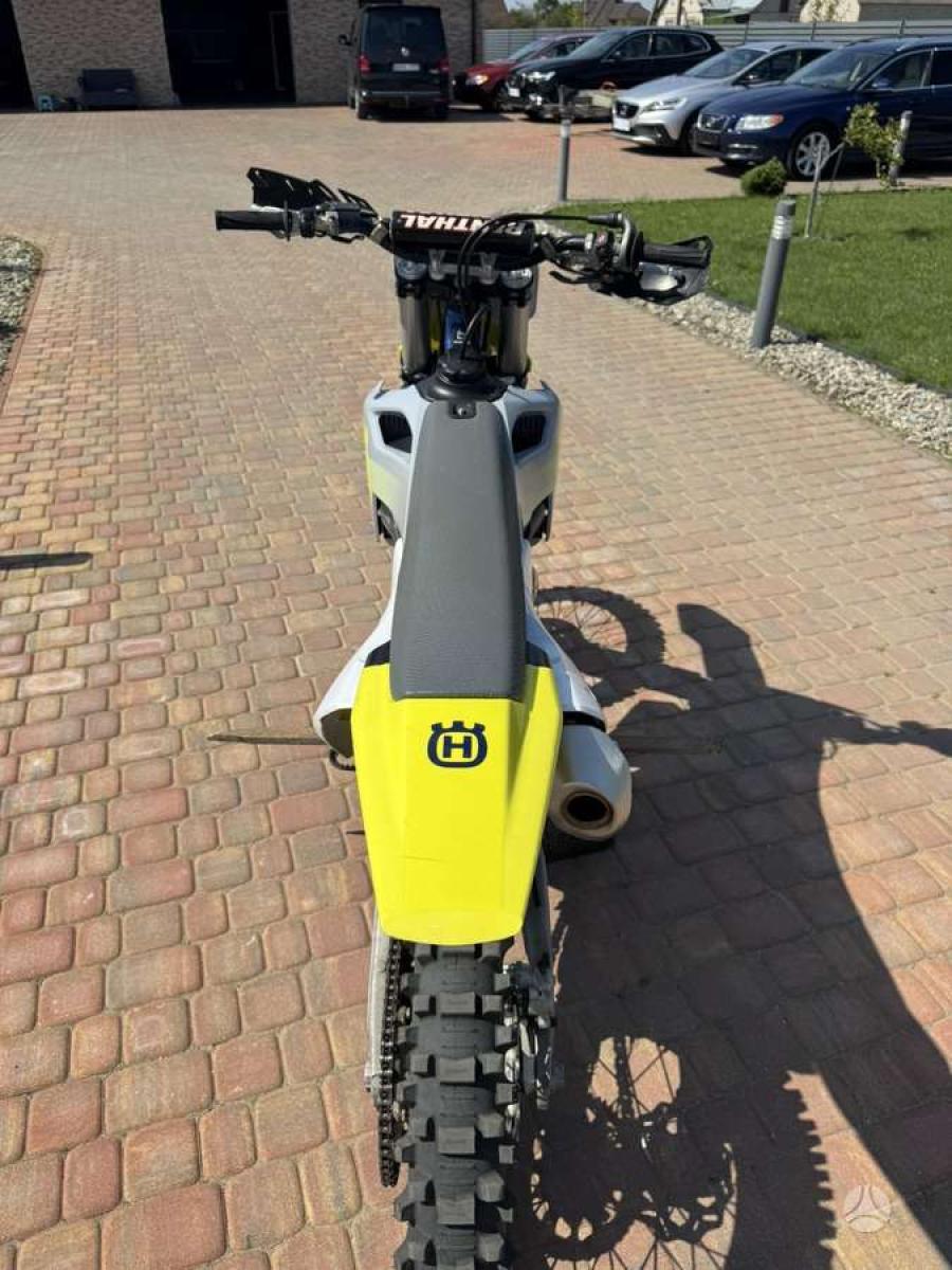 Husqvarna FC 2024 in Salcininkai, with an engine capacity of 0.45 L and mileage of 0 thousand km for 5599 €, photo 5 on AUTOMOTO.COM.LV