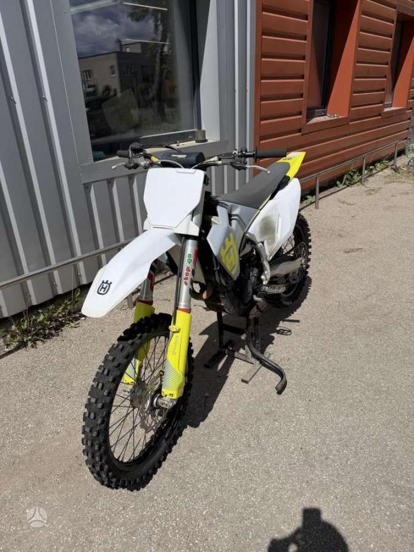 Husqvarna FC 2024 in Kaunas, with an engine capacity of 0.25 L and mileage of 0 thousand km for 4500 €, photo 3 on AUTOMOTO.COM.LV