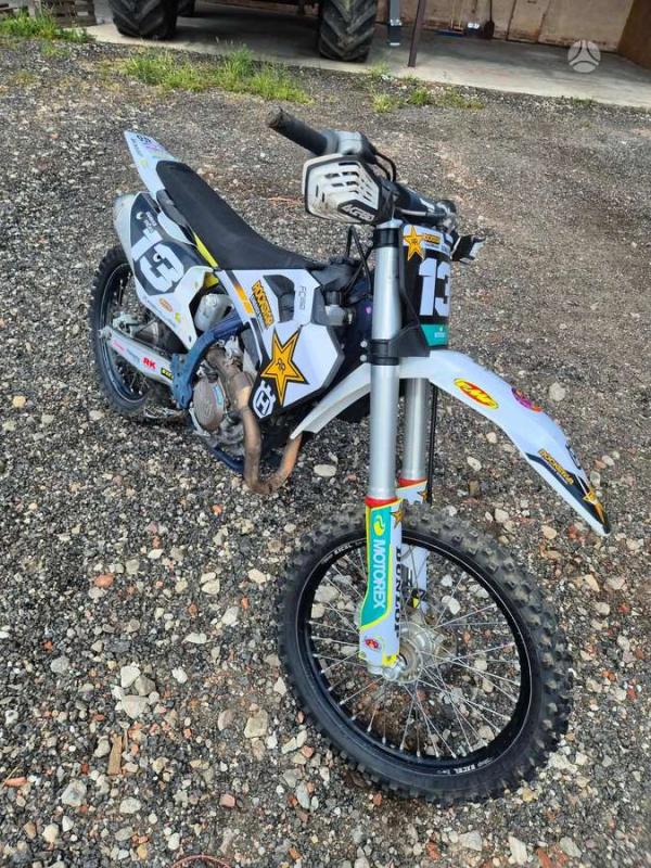 White Husqvarna FC 2024 in Kedainiai, with an engine capacity of 0.25 L and mileage of 0 thousand km for 4400 €, photo 1 on AUTOMOTO.COM.LV