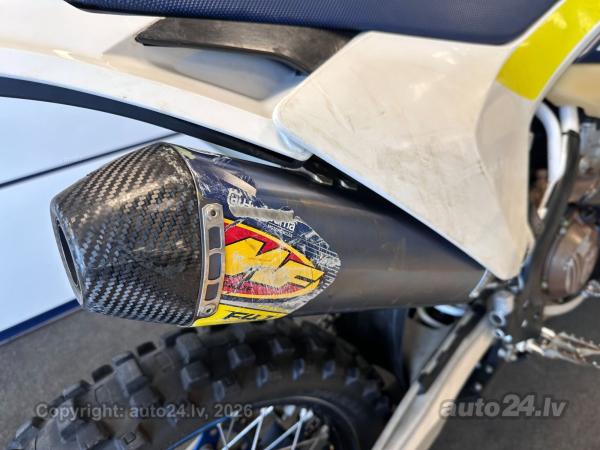 Zils Husqvarna FE 350 2017 Tallina, ar dzinēja tilpumu 0.35 L un nobraukumu 0 tūkst. km par 3900 €, foto 4 vietnē AUTOMOTO.COM.LV