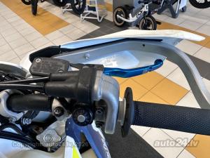 Zils Husqvarna FE 350 2017 Tallina, ar dzinēja tilpumu 0.35 L un nobraukumu 0 tūkst. km par 3900 €, foto 10 vietnē AUTOMOTO.COM.LV