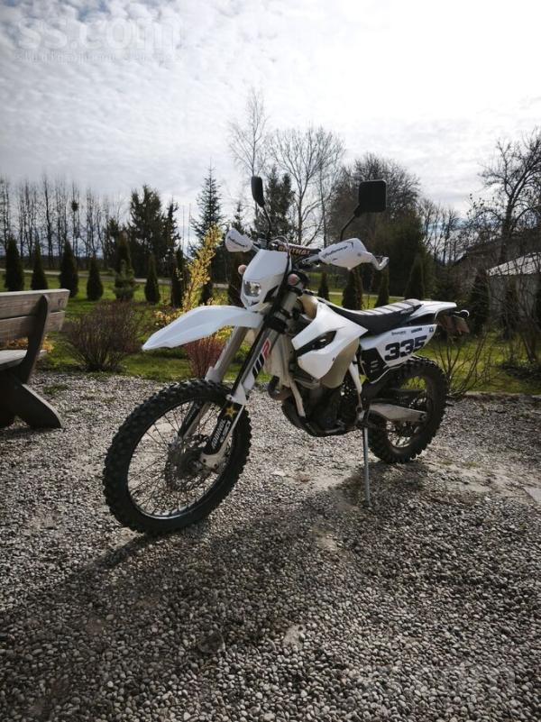 Husqvarna FE 350 2015 Liepāja, ar dzinēja tilpumu 0.35 L un nobraukumu 0 tūkst. km par 4000 €, foto 3 vietnē AUTOMOTO.COM.LV