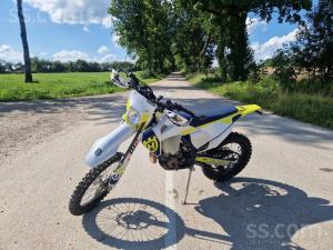 Husqvarna FE 350 2023 Rīga, ar dzinēja tilpumu 0.35 L un nobraukumu 0 tūkst. km par 5990 €, foto  vietnē AUTOMOTO.COM.LV