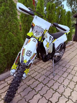 Husqvarna FE 350 2024 Tartu, ar dzinēja tilpumu 0.00 L un nobraukumu 2 tūkst. km par 6500 €, foto  vietnē AUTOMOTO.COM.LV