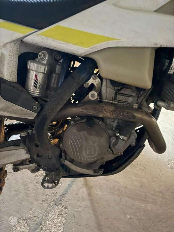 Husqvarna FE 2022 Viļņa, ar dzinēja tilpumu 0.25 L un nobraukumu 3 tūkst. km par 6800 €, foto 4 vietnē AUTOMOTO.COM.LV