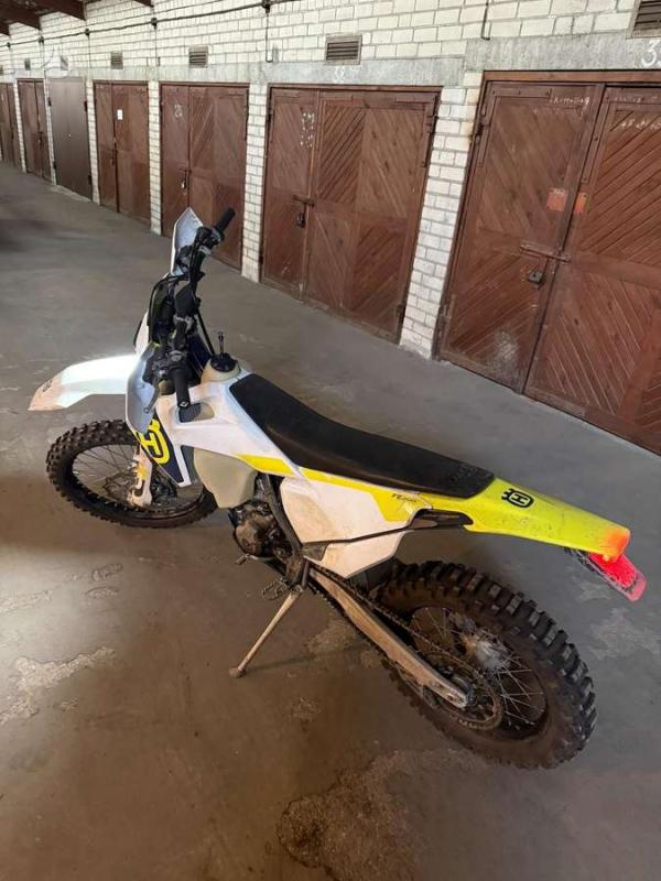 Husqvarna FE 2022 Viļņa, ar dzinēja tilpumu 0.25 L un nobraukumu 3 tūkst. km par 6800 €, foto 10 vietnē AUTOMOTO.COM.LV