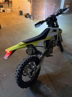 Husqvarna FE 2022 Viļņa, ar dzinēja tilpumu 0.25 L un nobraukumu 3 tūkst. km par 6800 €, foto 11 vietnē AUTOMOTO.COM.LV