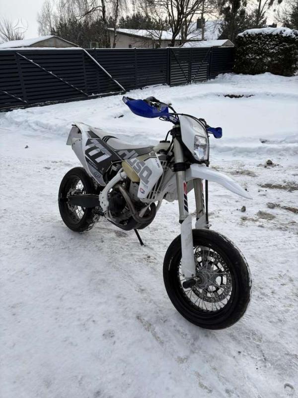 White Husqvarna FE 2017 in Kaunas, with an engine capacity of 0.35 L and mileage of 2 thousand km for 4700 €, photo 2 on AUTOMOTO.COM.LV
