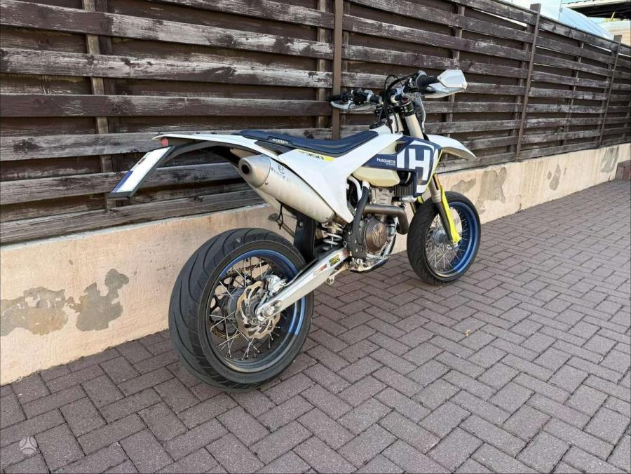 Balts Husqvarna FE 2017 Tauragė, ar dzinēja tilpumu 0.35 L un nobraukumu 13 tūkst. km par 4900 €, foto 4 vietnē AUTOMOTO.COM.LV