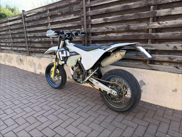 Balts Husqvarna FE 2017 Tauragė, ar dzinēja tilpumu 0.35 L un nobraukumu 13 tūkst. km par 4900 €, foto 4 vietnē AUTOMOTO.COM.LV