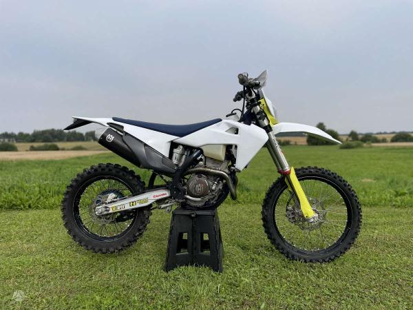 White Husqvarna FE 2021 in Anyksciai, with an engine capacity of 0.35 L and mileage of 5 thousand km for 5400 €, photo 1 on AUTOMOTO.COM.LV