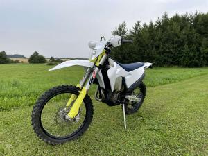 White Husqvarna FE 2021 in Anyksciai, with an engine capacity of 0.35 L and mileage of 5 thousand km for 5400 €, photo 8 on AUTOMOTO.COM.LV