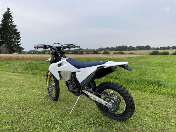 White Husqvarna FE 2021 in Anyksciai, with an engine capacity of 0.35 L and mileage of 5 thousand km for 5400 €, photo 9 on AUTOMOTO.COM.LV