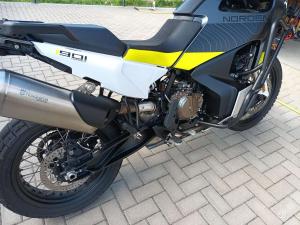 Melns Husqvarna Norden 2023 Tauragė, ar dzinēja tilpumu 0.90 L un nobraukumu 4 tūkst. km par 8555 €, foto 7 vietnē AUTOMOTO.COM.LV