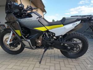 Melns Husqvarna Norden 2023 Tauragė, ar dzinēja tilpumu 0.90 L un nobraukumu 4 tūkst. km par 8555 €, foto 9 vietnē AUTOMOTO.COM.LV