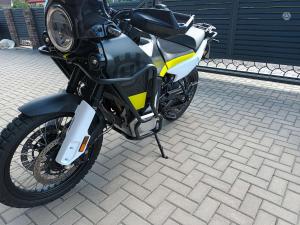 Melns Husqvarna Norden 2023 Tauragė, ar dzinēja tilpumu 0.90 L un nobraukumu 4 tūkst. km par 8555 €, foto 11 vietnē AUTOMOTO.COM.LV