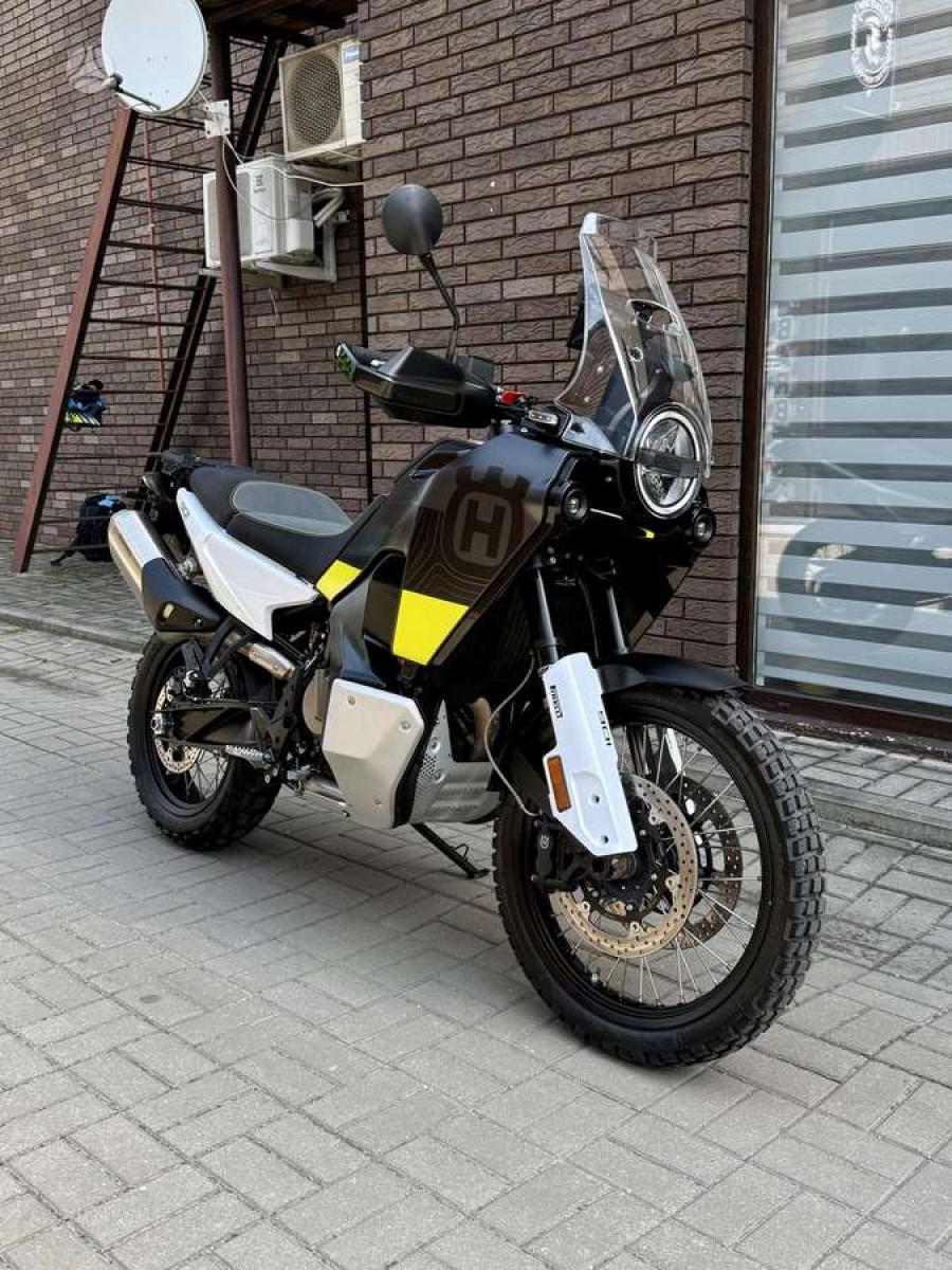 Husqvarna Norden 2022 in Kaisiadorys, with an engine capacity of 0.90 L and mileage of 10 thousand km for 9200 €, photo 12 on AUTOMOTO.COM.LV