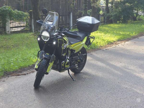 Husqvarna Norden 2022 in Kaunas, with an engine capacity of 0.90 L and mileage of 8 thousand km for 10999 €, photo 2 on AUTOMOTO.COM.LV
