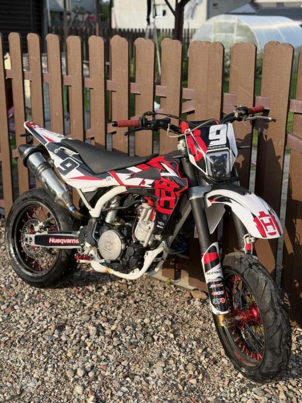 Husqvarna SM 2009 in Marijampole, with an engine capacity of 0.50 L and mileage of 0 thousand km for 3999 €, photo 4 on AUTOMOTO.COM.LV