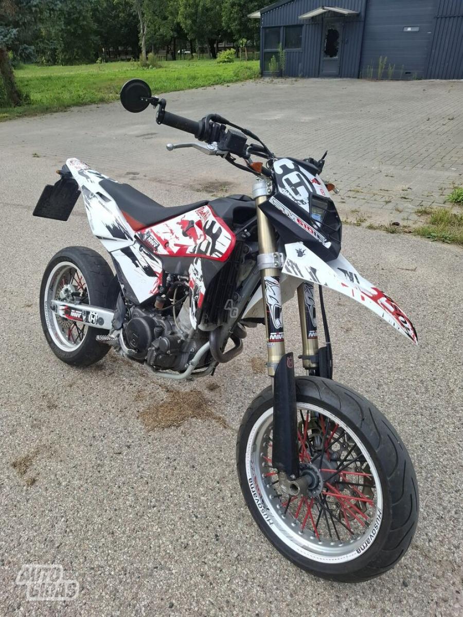 Husqvarna SM 2009 in Kaunas, with an engine capacity of 0.61 L and mileage of 0 thousand km for 2499 €, photo 1 on AUTOMOTO.COM.LV