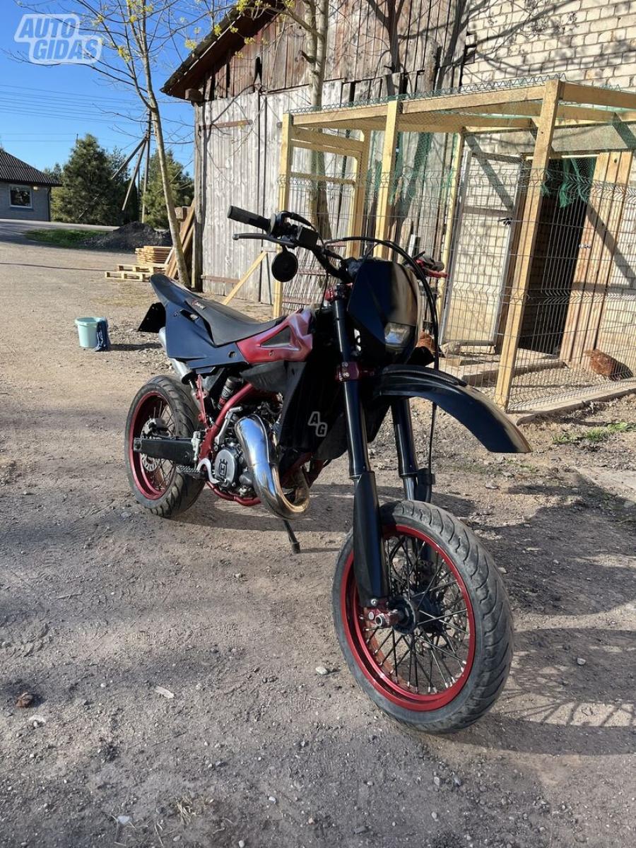 Husqvarna SM 2010 Utena, ar dzinēja tilpumu 0.13 L un nobraukumu 50 tūkst. km par 2500 €, foto 1 vietnē AUTOMOTO.COM.LV