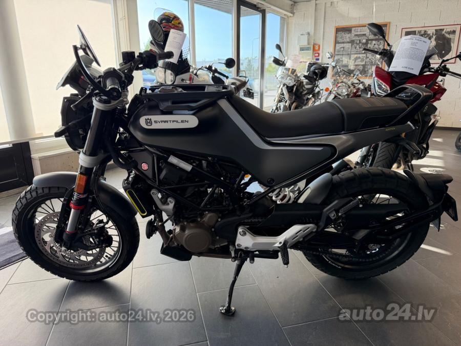 Grey Husqvarna Svartpilen 125 2022 in Tallinn, with an engine capacity of 0.13 L and mileage of 3 thousand km for 2490 €, photo 13 on AUTOMOTO.COM.LV