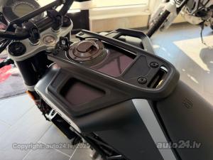 Grey Husqvarna Svartpilen 125 2022 in Tallinn, with an engine capacity of 0.13 L and mileage of 3 thousand km for 2490 €, photo 16 on AUTOMOTO.COM.LV