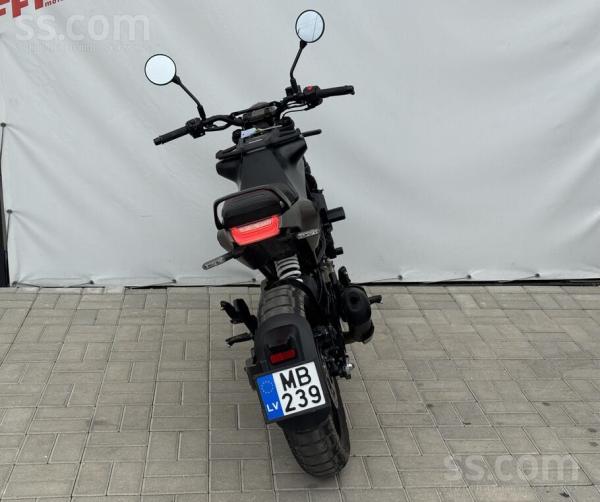 Husqvarna Svartpilen 125 2022 in Liepaja, with an engine capacity of 0.13 L and mileage of 0 thousand km for 2600 €, photo 4 on AUTOMOTO.COM.LV