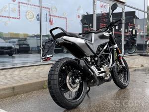 Husqvarna Svartpilen 125 2022 in Riga, with an engine capacity of 0.13 L and mileage of 0 thousand km for 3199 €, photo 5 on AUTOMOTO.COM.LV