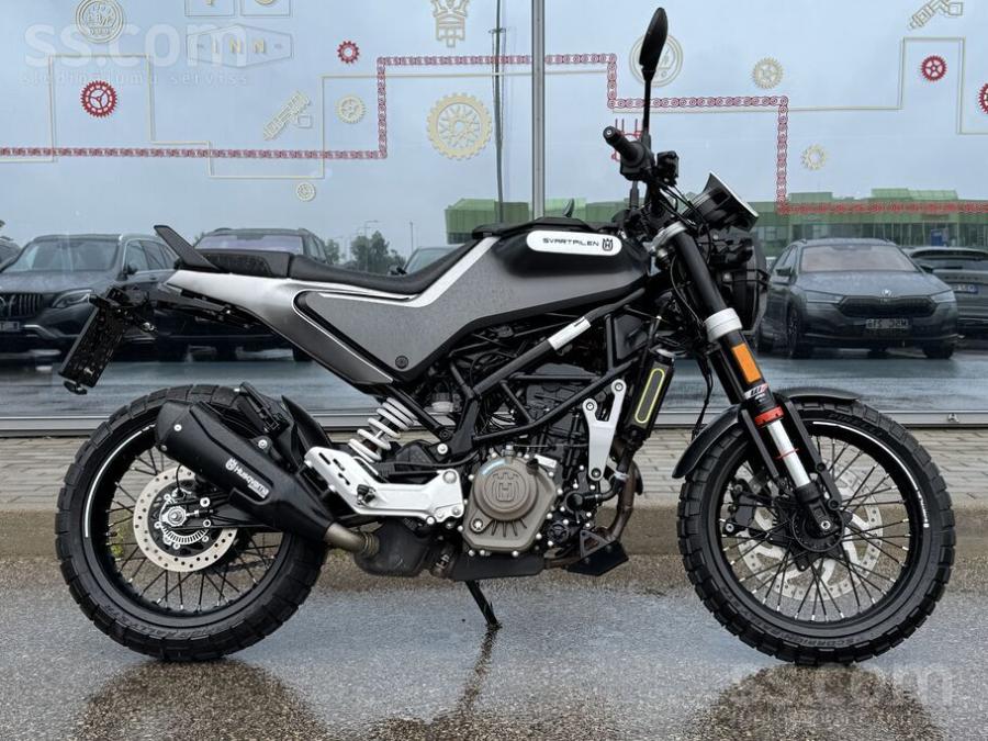 Husqvarna Svartpilen 125 2022 in Riga, with an engine capacity of 0.13 L and mileage of 0 thousand km for 3199 €, photo 6 on AUTOMOTO.COM.LV