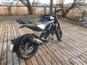 Husqvarna Svartpilen 125 2025 Rīga, ar dzinēja tilpumu 0.13 L un nobraukumu 0 tūkst. km par 4500 €, foto 2 vietnē AUTOMOTO.COM.LV