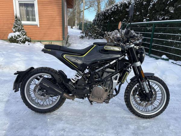Melns Husqvarna Svartpilen 2019 Širvintos, ar dzinēja tilpumu 0.40 L un nobraukumu 9 tūkst. km par 2600 €, foto 5 vietnē AUTOMOTO.COM.LV