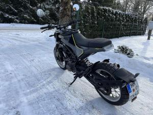 Melns Husqvarna Svartpilen 2019 Širvintos, ar dzinēja tilpumu 0.40 L un nobraukumu 9 tūkst. km par 2600 €, foto 8 vietnē AUTOMOTO.COM.LV