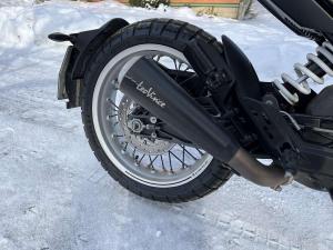 Melns Husqvarna Svartpilen 2019 Širvintos, ar dzinēja tilpumu 0.40 L un nobraukumu 9 tūkst. km par 2600 €, foto 10 vietnē AUTOMOTO.COM.LV
