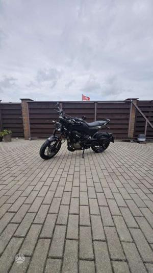 Black Husqvarna Svartpilen 2022 in Klaipeda, with an engine capacity of 0.13 L and mileage of 4 thousand km for 4000 €, photo  on AUTOMOTO.COM.LV