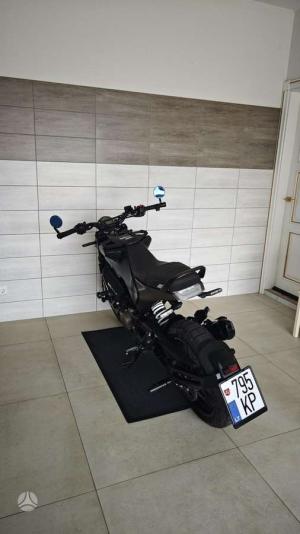 Black Husqvarna Svartpilen 2022 in Klaipeda, with an engine capacity of 0.13 L and mileage of 4 thousand km for 4000 €, photo 6 on AUTOMOTO.COM.LV
