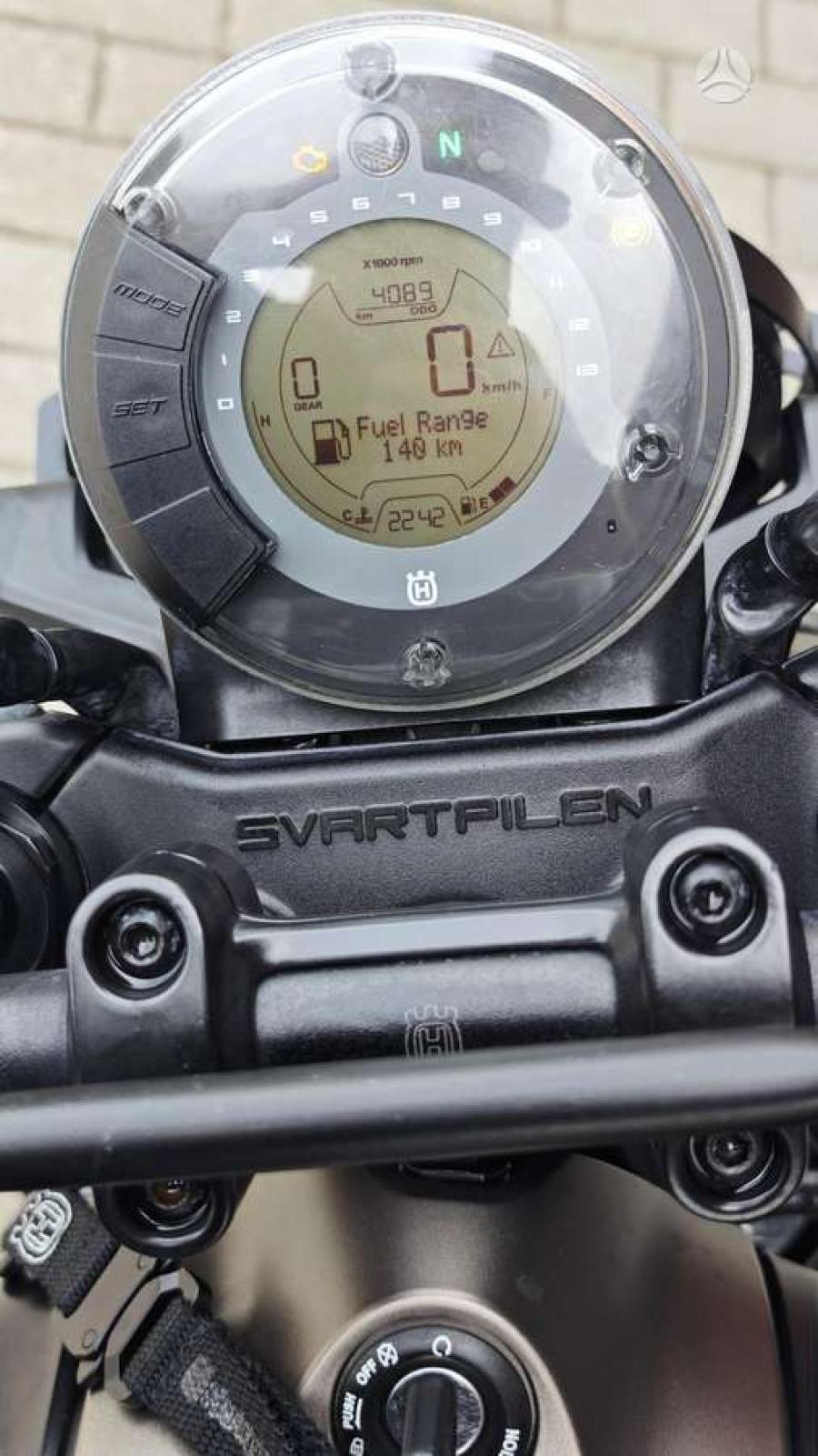 Black Husqvarna Svartpilen 2022 in Klaipeda, with an engine capacity of 0.13 L and mileage of 4 thousand km for 4000 €, photo 8 on AUTOMOTO.COM.LV