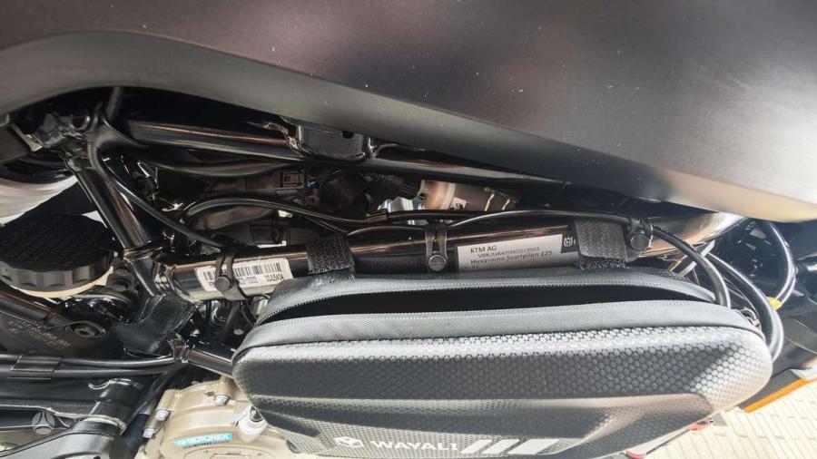 Black Husqvarna Svartpilen 2022 in Klaipeda, with an engine capacity of 0.13 L and mileage of 4 thousand km for 4000 €, photo 12 on AUTOMOTO.COM.LV