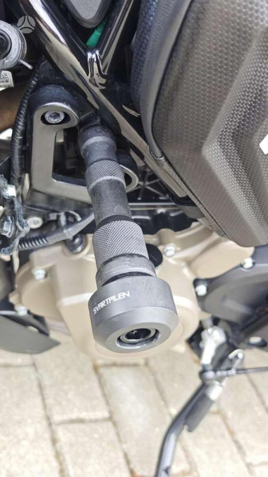 Black Husqvarna Svartpilen 2022 in Klaipeda, with an engine capacity of 0.13 L and mileage of 4 thousand km for 4000 €, photo 15 on AUTOMOTO.COM.LV